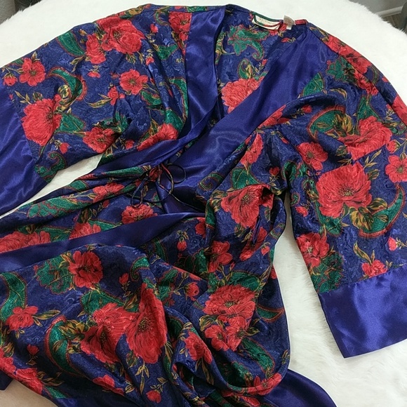 Victoria's Secret | Intimates & Sleepwear | Vtg Victorias Secret Long ...